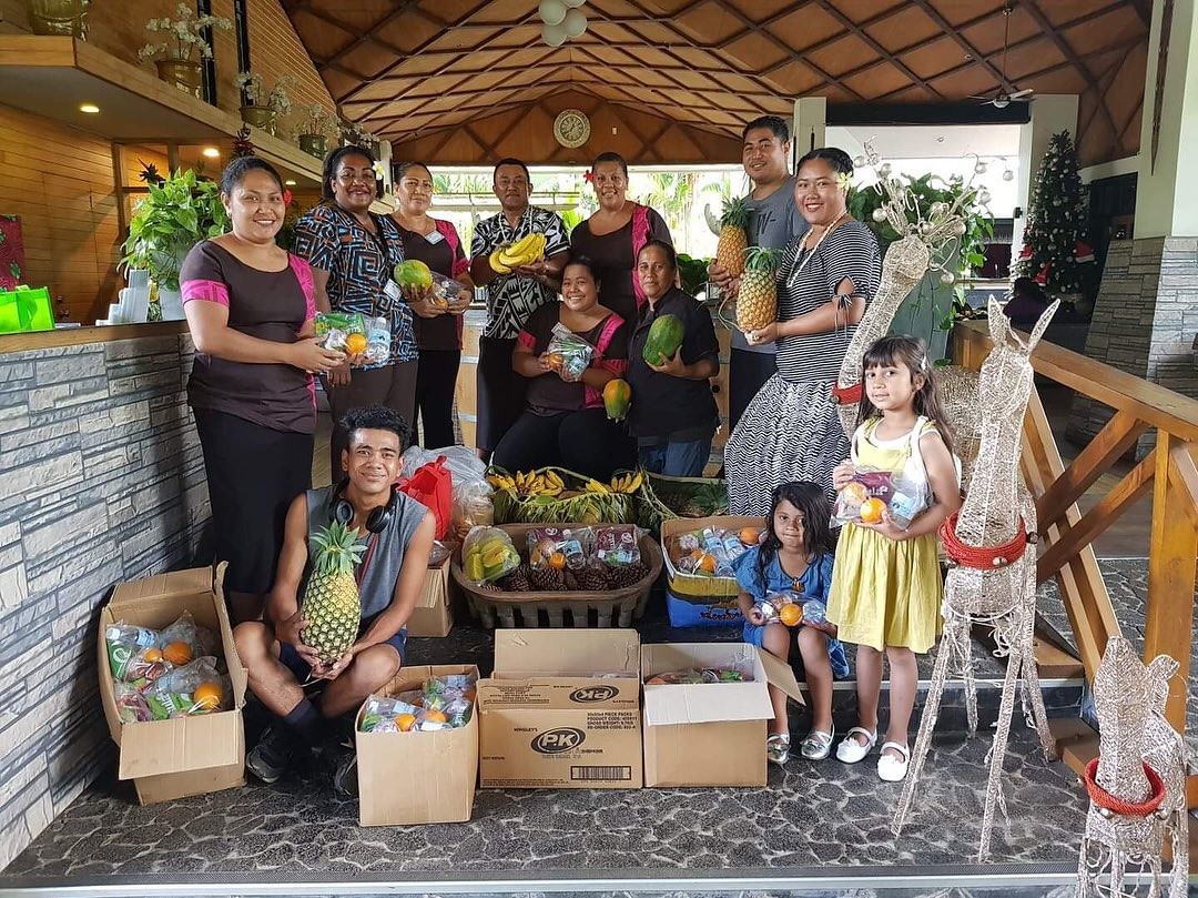 Samoa measles crisis: Helping Hands volunteers feeding families ...