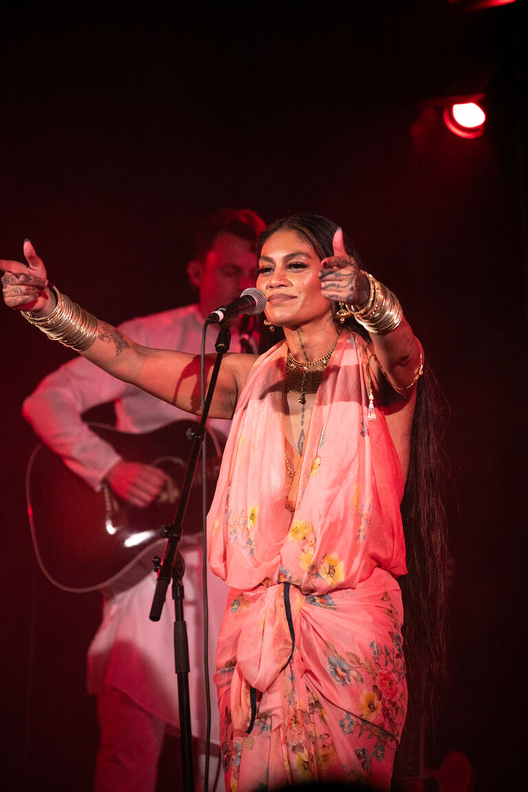 AARADHNA - Live at Hollywood Cinema — thecoconet.tv - The world’s ...