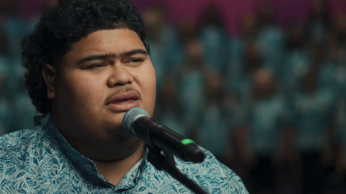 Iam Tongi - Silent Night (fest. Rexburg Children's Choir) — thecoconet ...