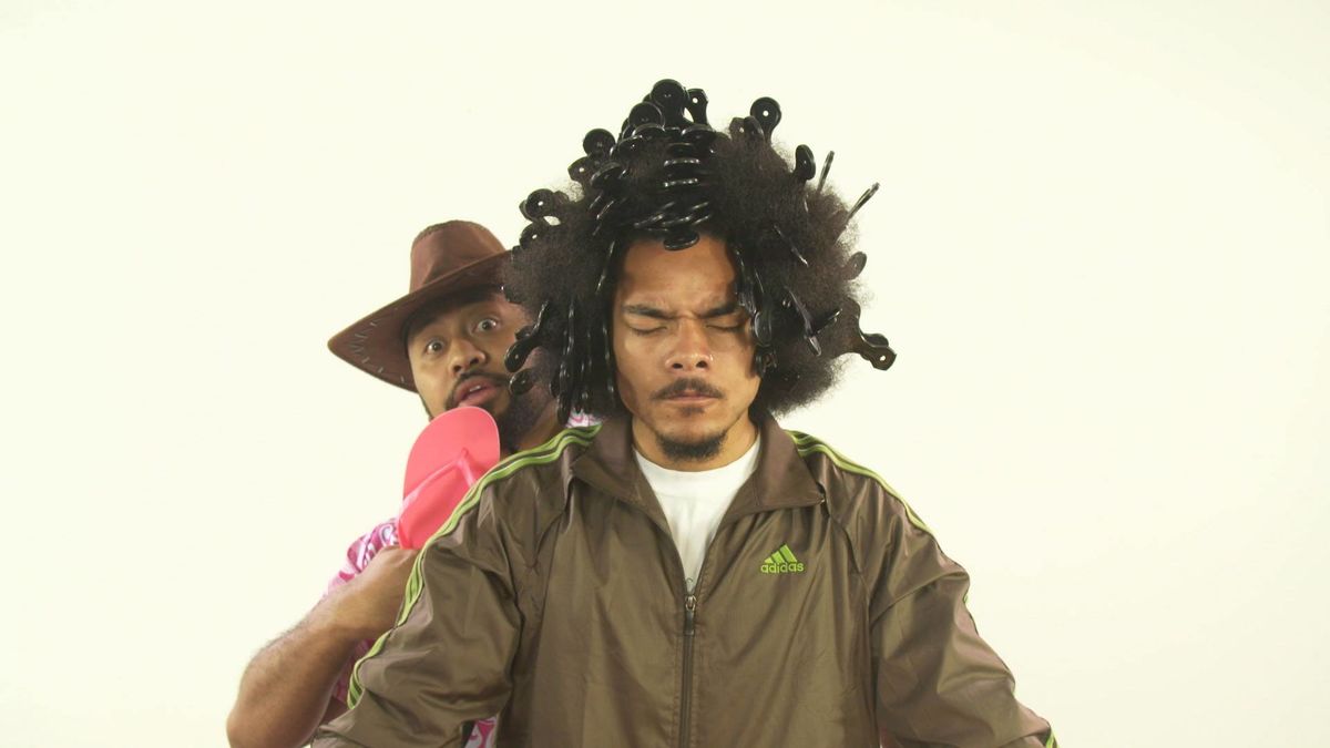 WORLD RECORD: Most Afro Combs in an Afro — thecoconet.tv - The world’s ...