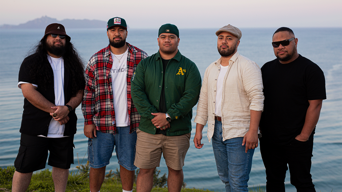 STNDRD ft. Tomorrow People, Canaan Ene - It's You — thecoconet.tv - The ...